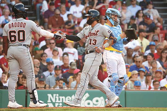 Carpenter hits 2 HRs, Tigers go deep over Green Monster 4 times in 6-2 ...